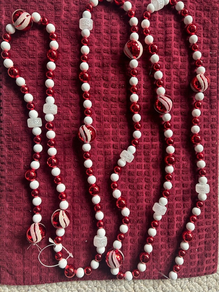 Peppermint Red & White Christmas Garland 108" Long w/ Ice Cubes ...