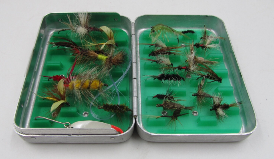 Vintage Perrine Fly Fishing Box with Flies, #68 | eBay
