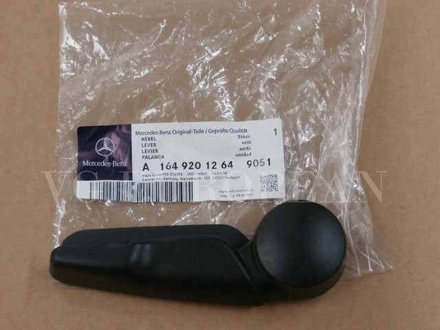 MERCEDES Mercedes-Benz OEM Gl450 Rear Seat-release Handle Right ...