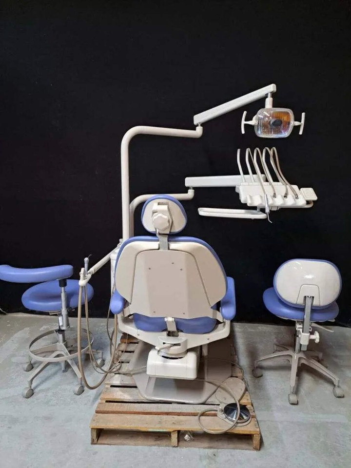 Adec 1221 Dental Patient Chair Pkg Euro Whip Delivery 6300 Light | eBay