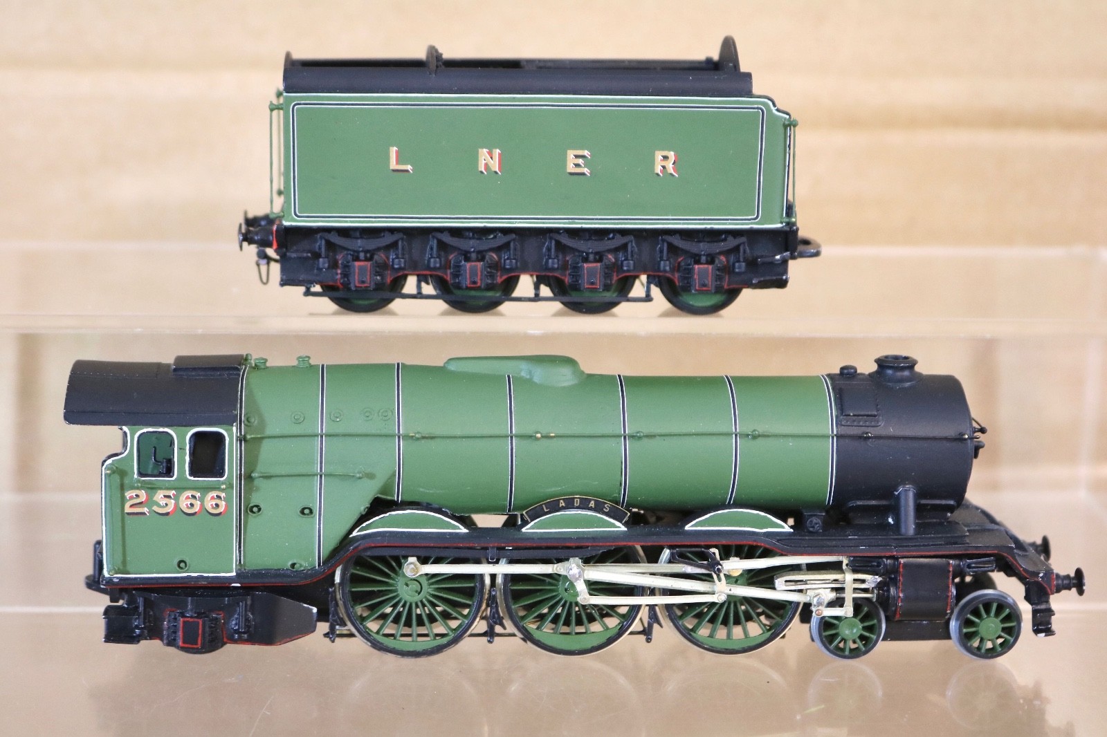 SOUTH EASTERN FINECAST KIT BUILT LNER 4-6-2 CLASS A3 LOCOMOTIVE 2566 ...