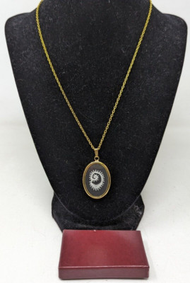 VTG Handmade Elizabeth Tibbetts Honiton Lace Gold Tone Pendant Necklace ...