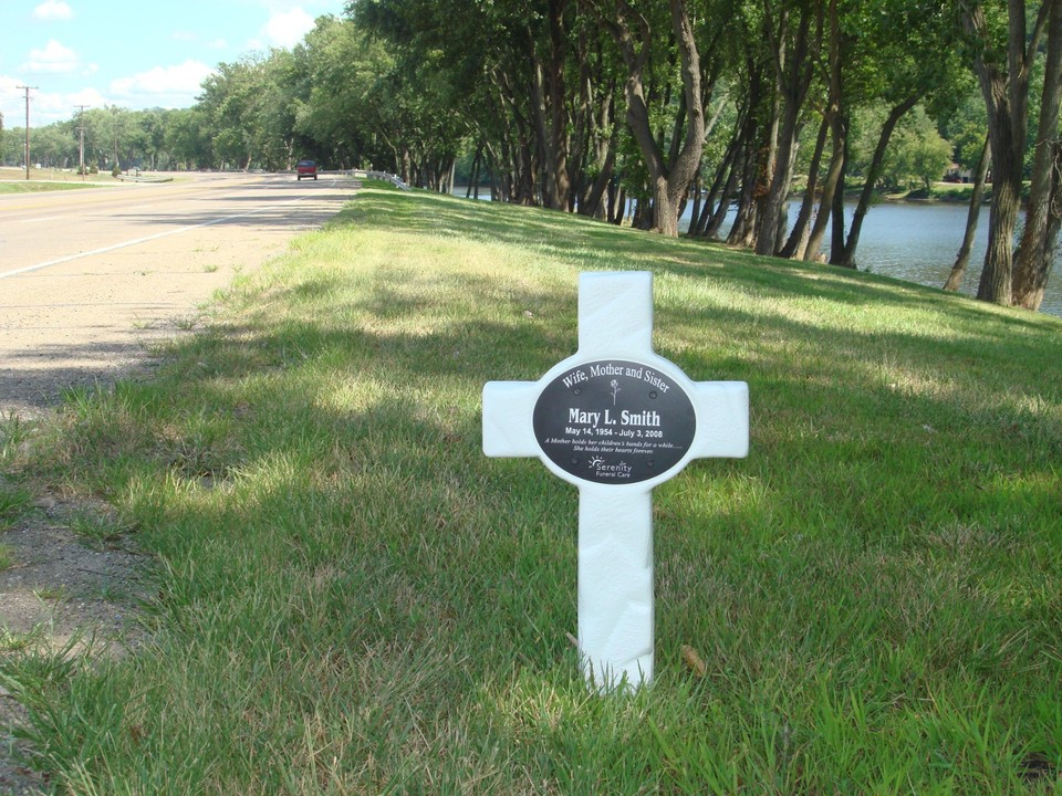 Memorial Headstone Marker | Roadside Cross & Temporary Grave marker ...