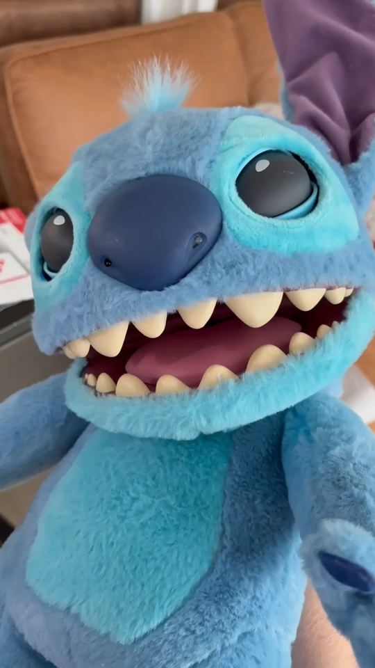 Wow! Stuff Real FX Disney Stitch Puppet Interactive Toy 18 Inch ...
