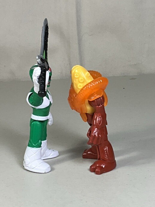 Imaginext Power Rangers ALIEN INVASION figures Green Ranger vs. Alien ...