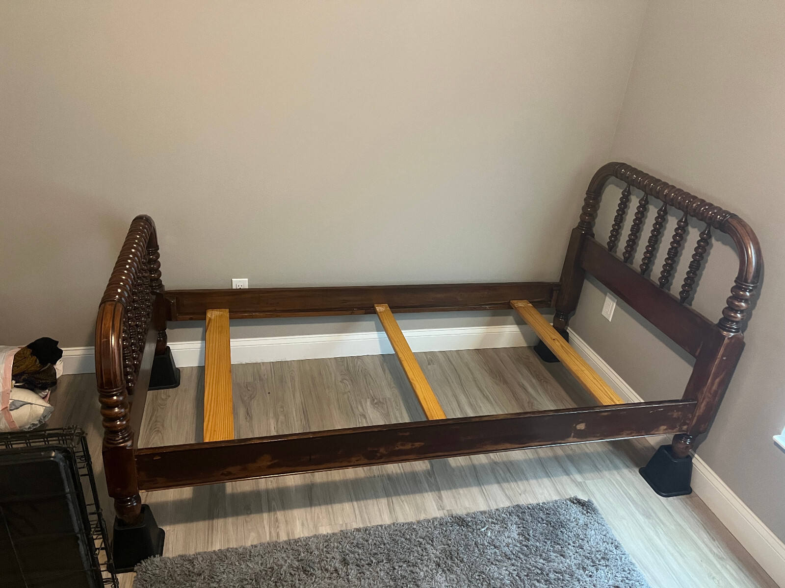 Antique Vintage Spindle Spool Twin Bed Frame by Cavalier. Solid Wood | eBay
