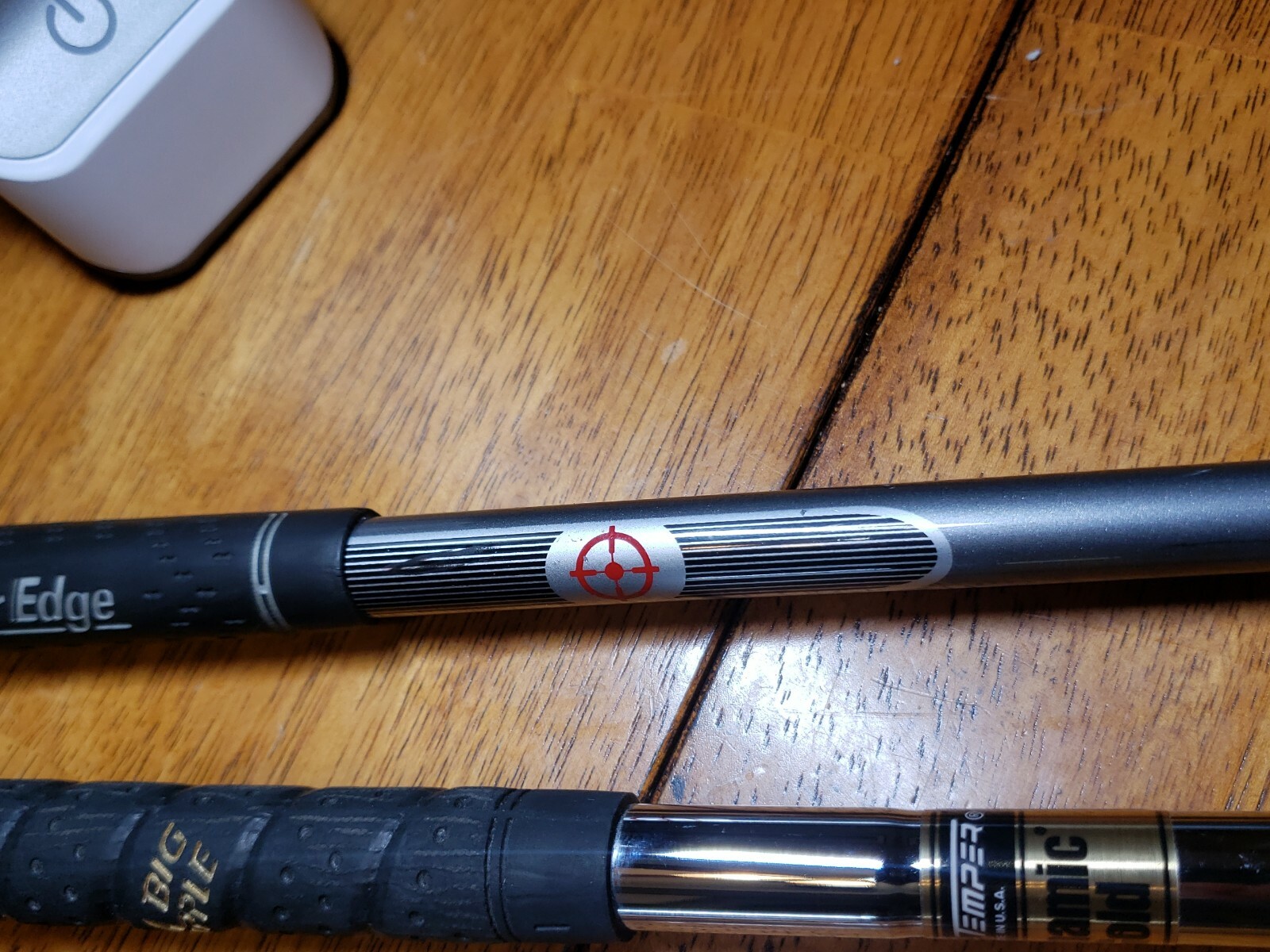 Lot of 5 Golf Clubs Taylor Made, Nike Ignite, Big Apple Sandjaws ...