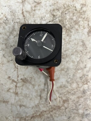 76 Piper Cherokee PA-28 140 aircraft electric electronic clock 548 679 ...