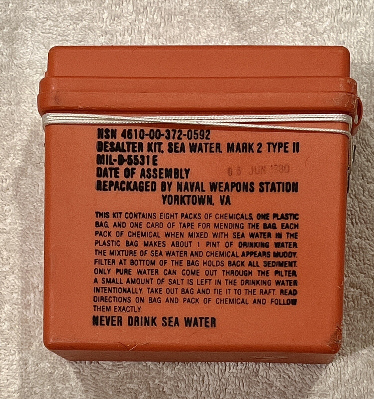 VINTAGE IONIC SEA WATER DESALTER/ SURVIVAL KIT MILITARY/ USAF 4610-00 ...