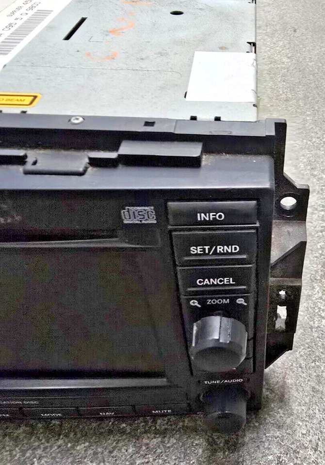 Dodge Jeep Chrysler Navigation Radio 6 Disc CD Changer Display ...