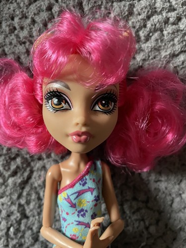 Monster high G1 Original Vintage Doll Howleen Wolf Dance Class | eBay