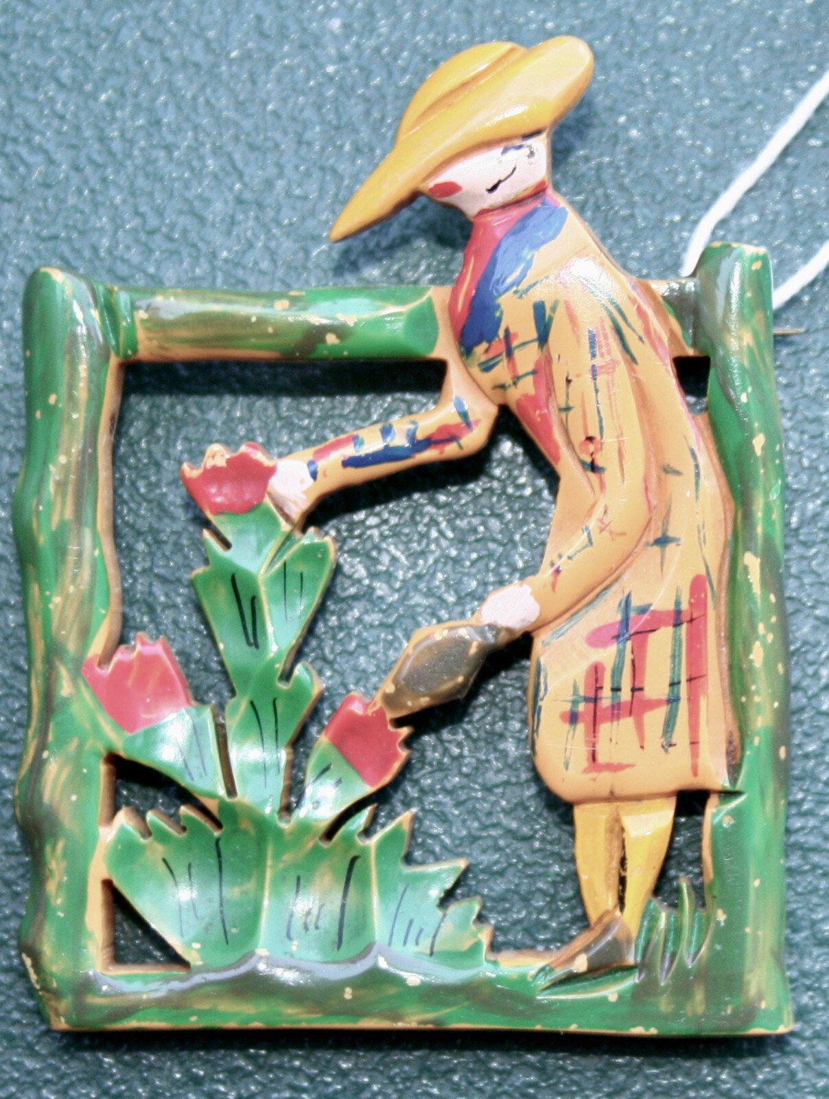 Vintage Bakelite Pin, 1940S,Lady in Sunhat, Gardening… - Gem