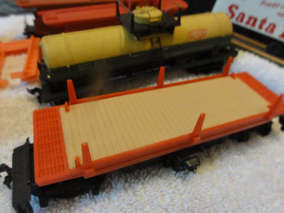 HO Trains Lot Rolling Stock RR Auto Loader Cars Santa Fe Piggy Back ...