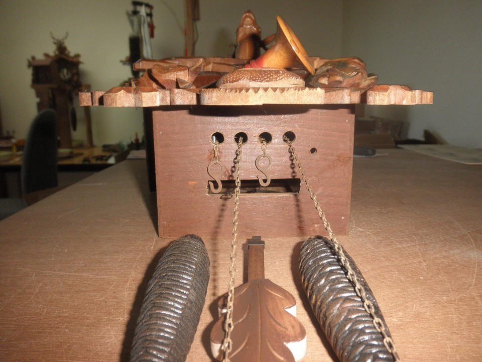 Cuckoo Clock German TRAPEZIODAL BELLOWS Black Forest working Hunter 1 ...