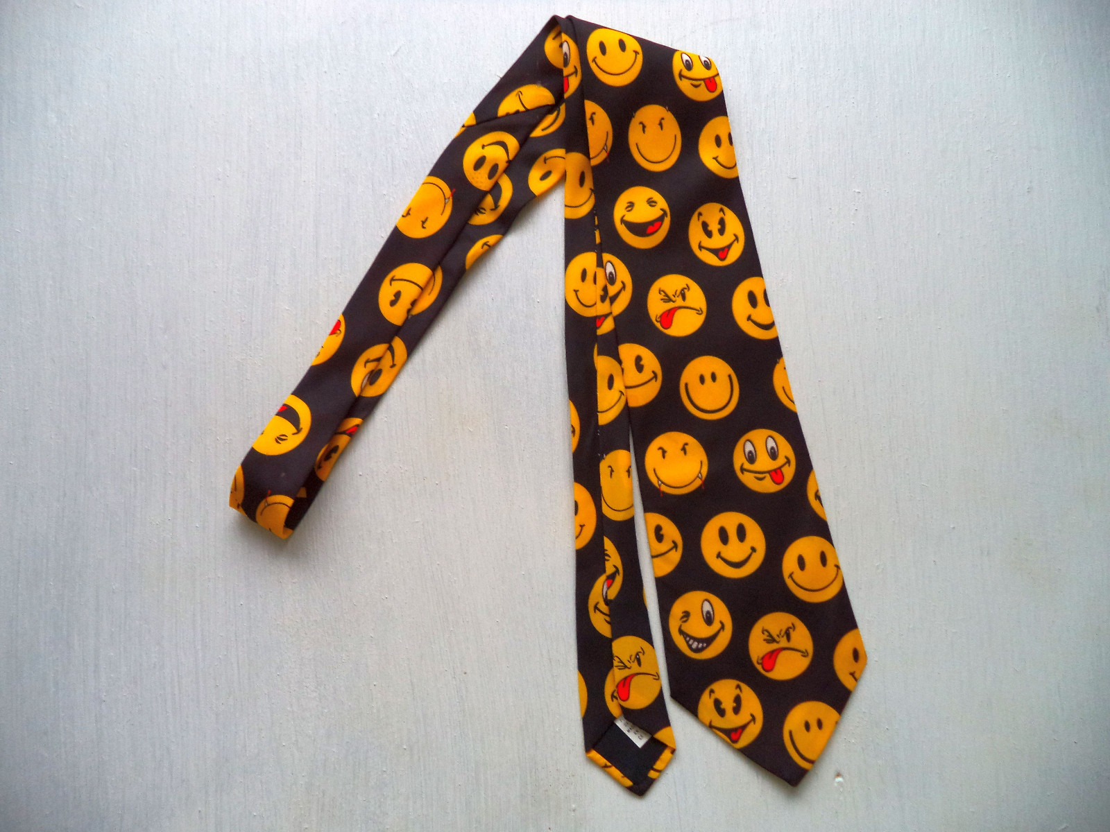 Mens RALPH MARLIN Smiley Faces neck tie dress work comical funny ...