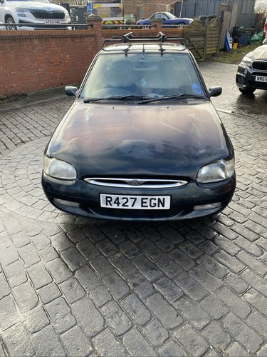 Ford Escort Ghia x Classic 1 Lady Owner | eBay UK