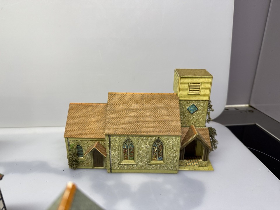 Mixed Assorted OO Gauge Built Model Railway Buildings, Hornby/ Diorama ...