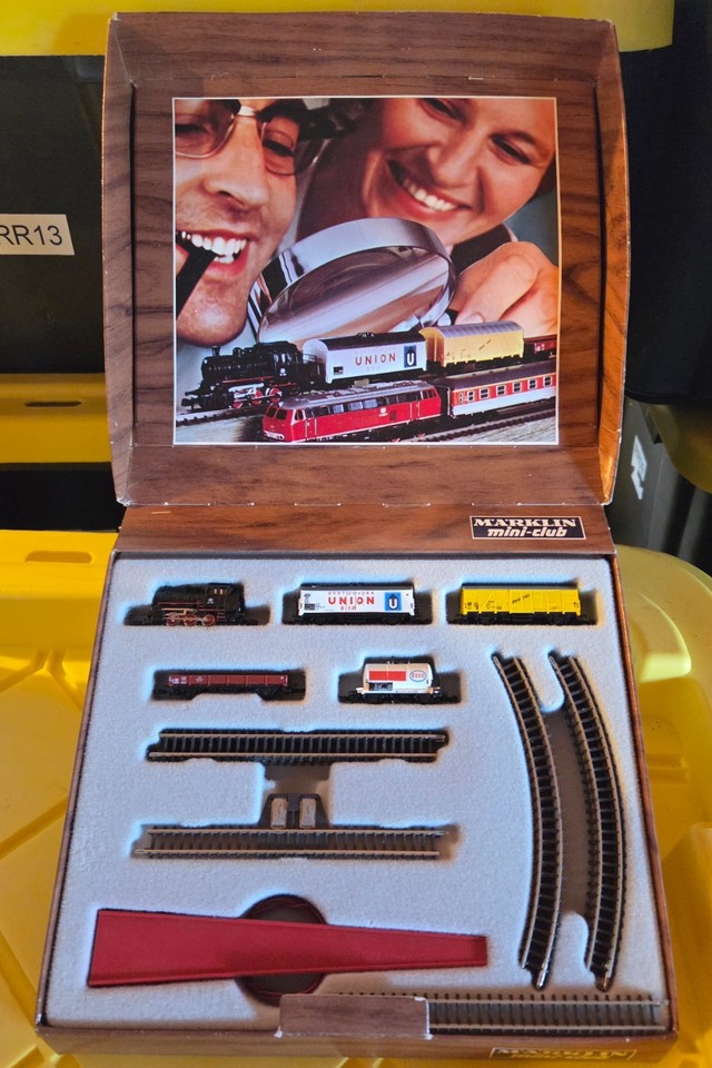 Marklin Mini-Club 8900 Train Set w/ Steam Locomotive and Freight Cars ...