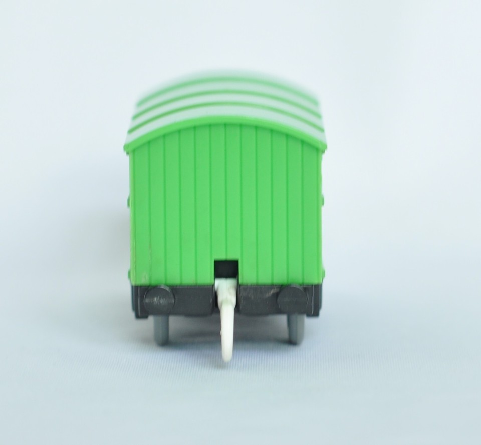 EUC Thomas & Friends Trackmaster Railway GREEN BOX CAR 2006 Cargo Train ...