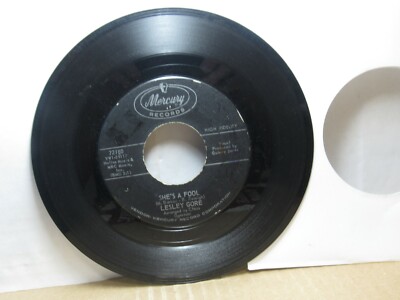 Old 45 RPM Record - Mercury 72180 - Lesley Gore - She's a Fool / The ...