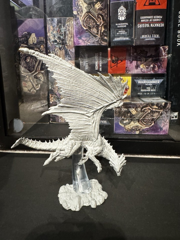 DnD Miniatures Job lot - 13 Wizkids Figures For Dungeons And Dragons ...