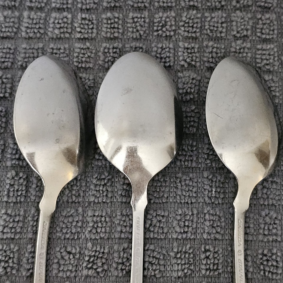 Oneida AMERICAN COLONIAL Teaspoons Set Of 5 STAINLESS Flatware Cube | eBay