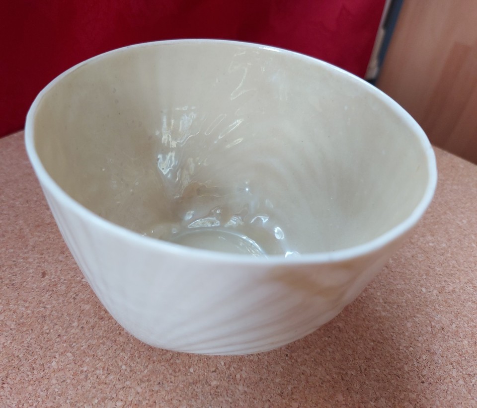 ANTIQUE BELLEEK SHELL SUGAR BOWL- 2ND BLACK MARK 1891 to 1926 - 4 INCH ...