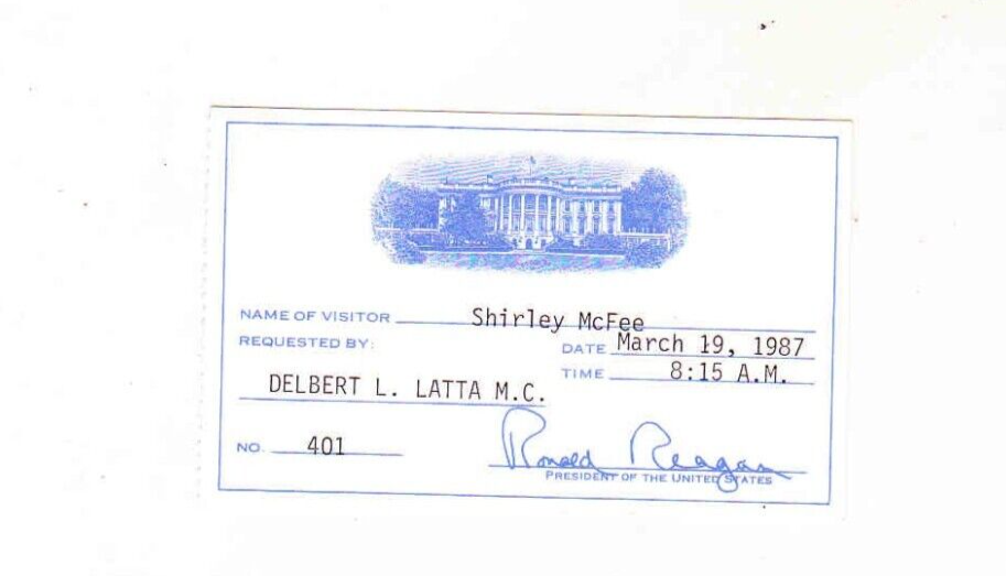 1987 WHITE HOUSE VISITOR PASS----RONALD REAGAN---DELBERT LATTA | eBay