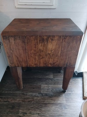 1900-1950 - Antique Butcher Block