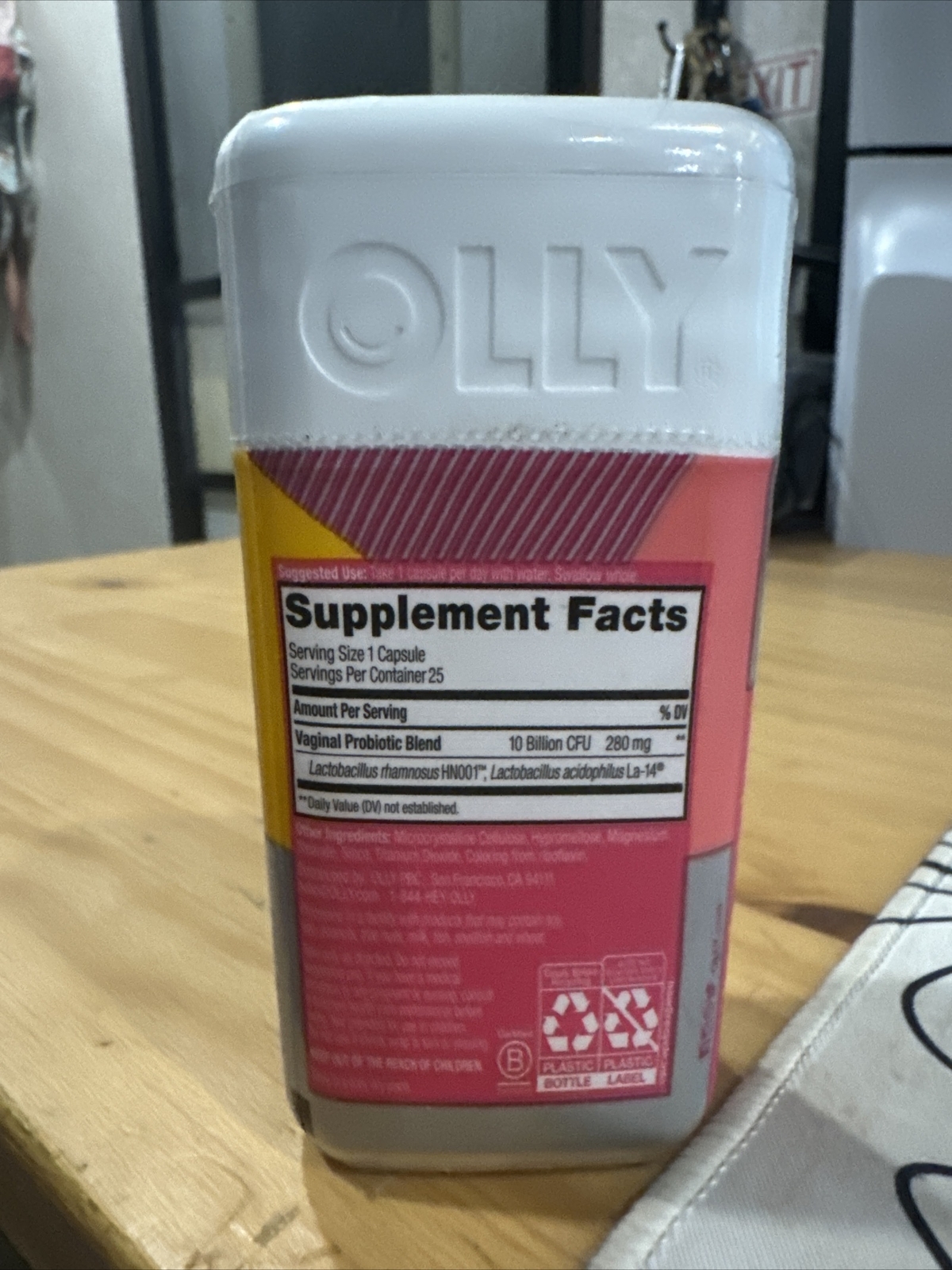 Olly Happy Hoo-Ha Multi-Strain Female-Focused Probiotic - 25 Capsules ...