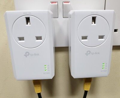 2 x TP-Link TL-PA7017P AV1000 Gigabit Powerline Adapters BT, Sky ...