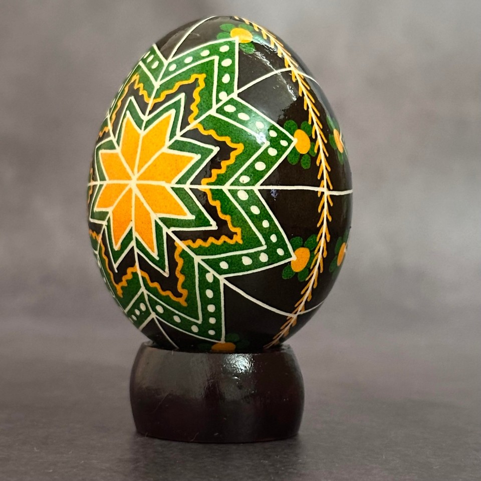 Real Ukrainian Pysanky.Chicken Hand Made Hutsul Pysanka. Easter Eggs ...