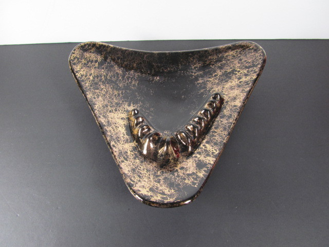 VINTAGE ASHTRAY DORIS SCHULTZ HANDCRAFTED BLACK & GOLD CERAMIC ART | eBay