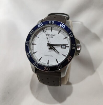 Tissot V8 Swissmatic Watch Blue 42mm Bezel in Excellent shape Swiss ...