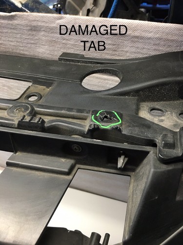 2017 2018 Mazda 3 Grill OEM B63B-50-712B | eBay