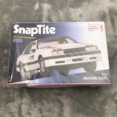 Vtg 1991 Monogram Snap Tite 1/32 Scale Ford Mustang Coupe Model Car Kit ...