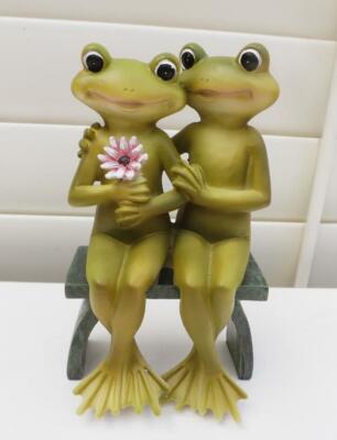 BLACK FRIDAY SALE FROGS SITTING BENCH STATUE ORNAMENT FIGURINE RESIN ...