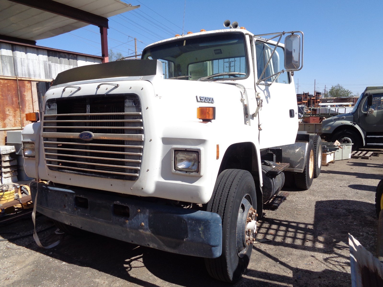 FORD CAB and front end L9000 (GOOD CONDITION NO RUST GOV) | eBay