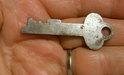 Vintage Old National Lock Co Rockford Look Flat Steel Key No Number | eBay