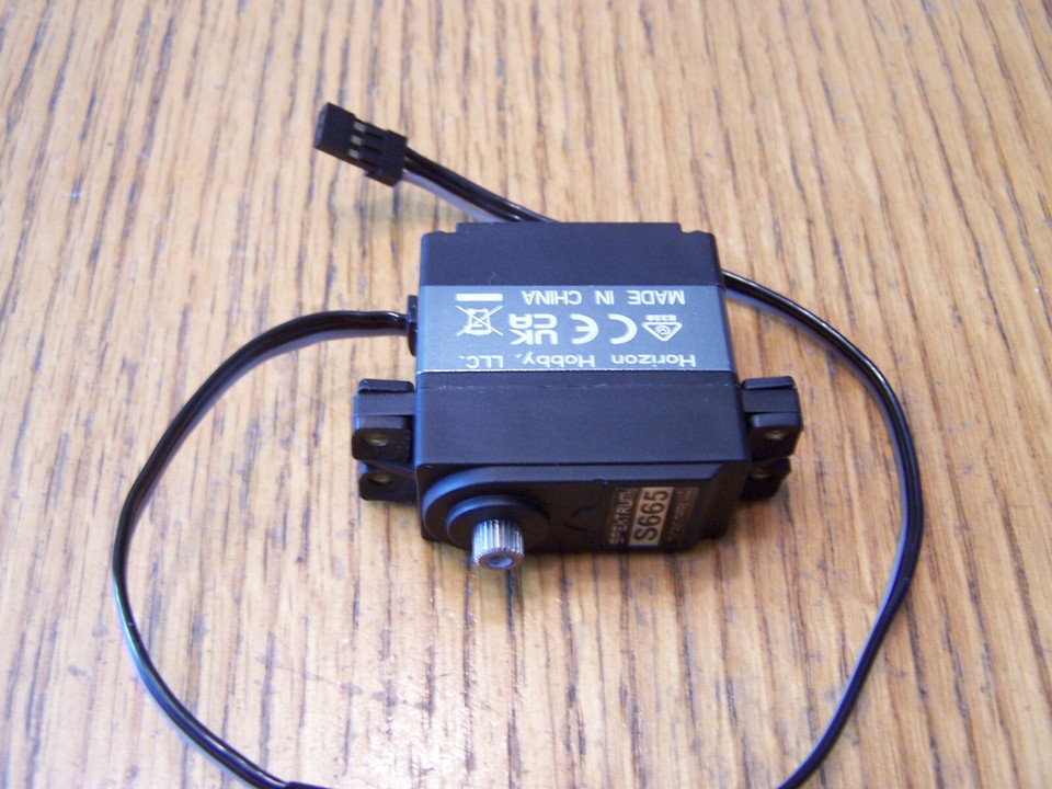 Swatch Omega Saturn Mini Servo Spektrum A5070 Digital Hv Alto Torque Y ...