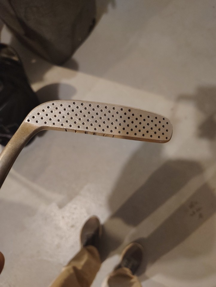 Right Hand 35-in Callaway 'Little Poison-1' Hickory Stick Paul Runyan ...