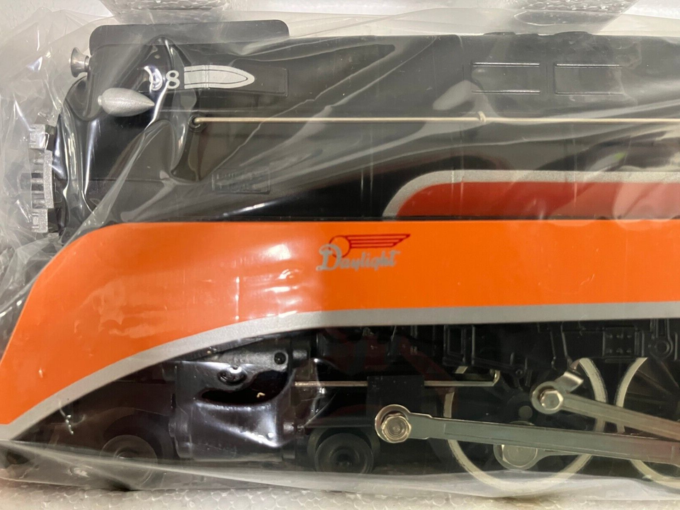 Lionel Southern Pacific GS2 Daylight 4-8-4 Locomotive and Tender 6 ...