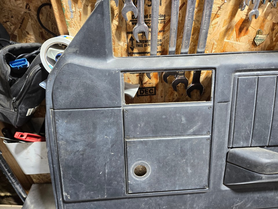 86-94 CHEVY S10 GMC S15 DOOR PANEL CARD BLACK MANUAL WINDOWS OEM RIGHT ...