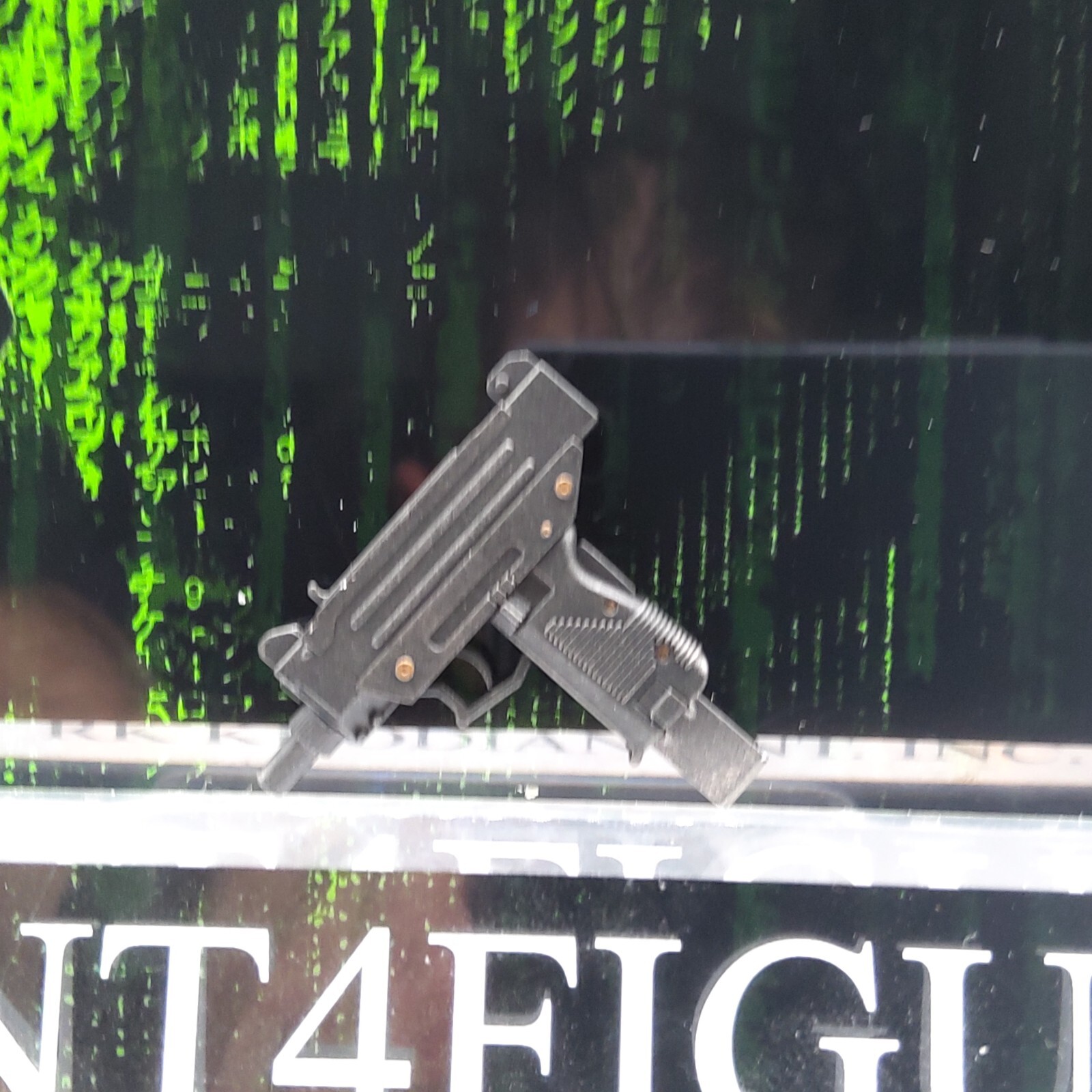 Hot Toys MMS466 Matrix Neo Keanu Reeves 1/6 action Figure's Uzi ...