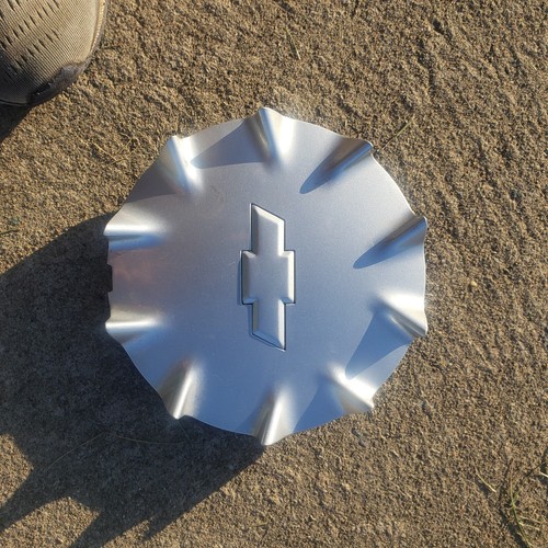 Rear Painted Chevy SSR Wheel Center Cap 2003 2004 2005 2006 Hubcap VT ...