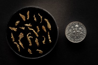 Lot # 125 - Beautiful Natural Yukon Crystal and Wire Gold Nuggets - 2. ...