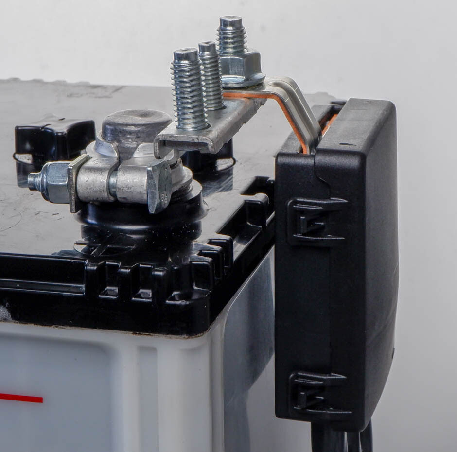 3-Way Power Distribution Box for Midival Fuses with Bus bar DX (MTA) | eBay