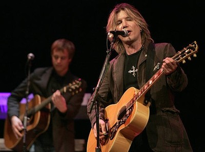 Johnny Rzeznik of the Goo Goo Dolls at Words Music in Honor of Fah- Old ...