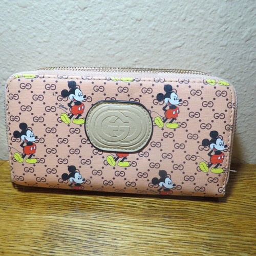 NEW Gucci GG Disney Mickey Mouse Wallet | eBay