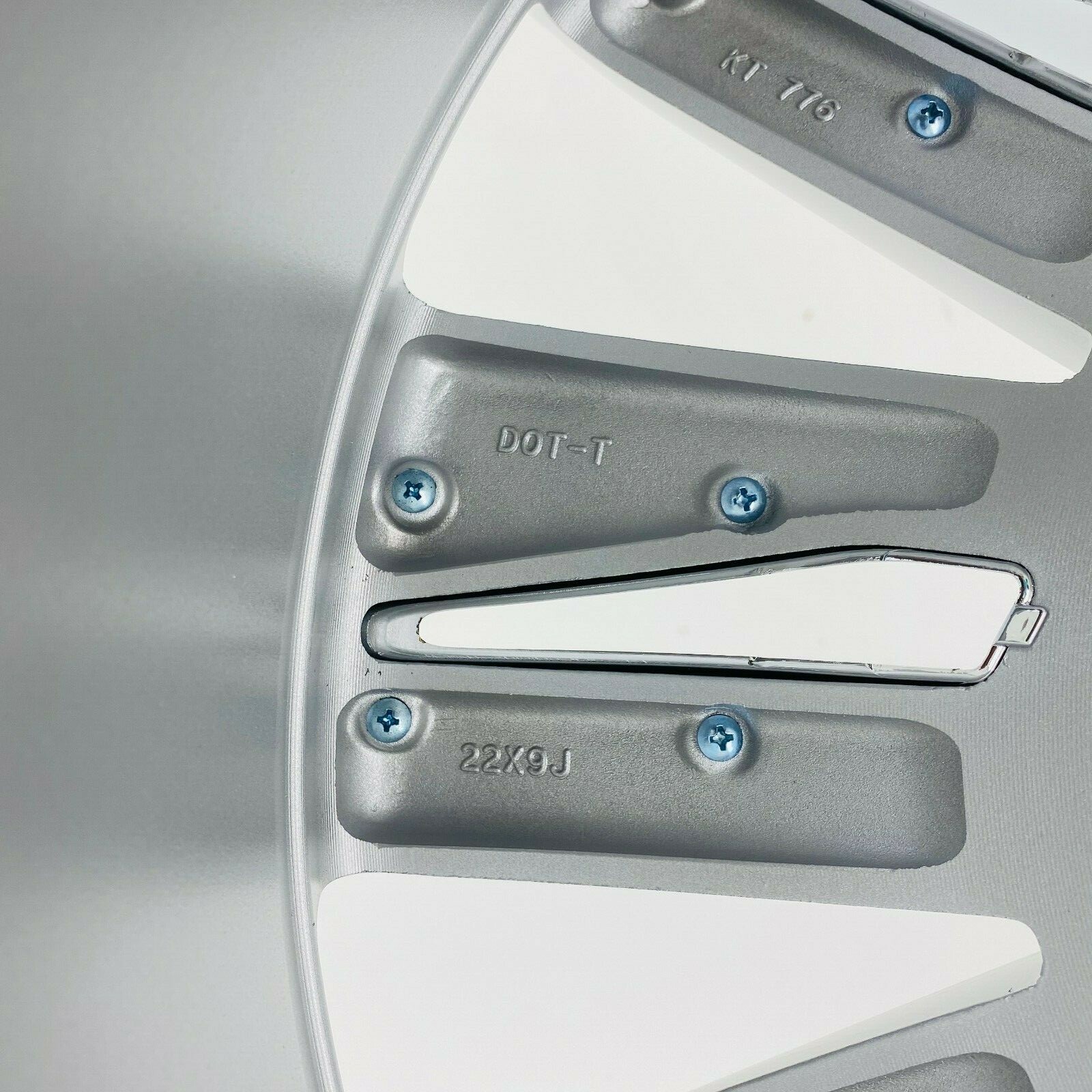 Cadillac Escalade PLATINUM SGG Wheel 22 in New OEM Factory GM Spec 4740 ...